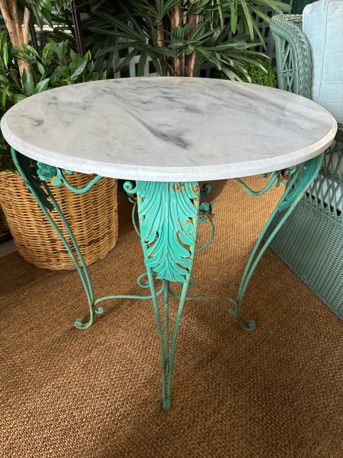 Vintage Green Wrought Iron Round Table with White Carrara Top– Isla Design